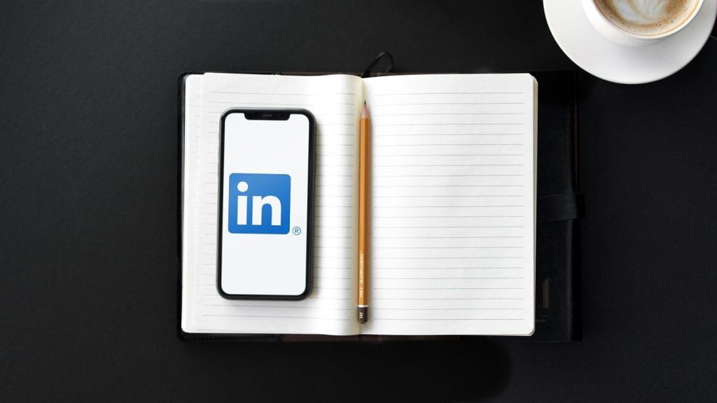 How to Use LinkedIn Sales Navigator in 2023